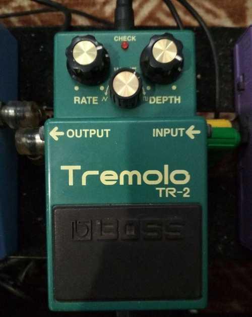 Boss tremolo TR-2 Гитарная педаль