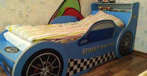 Детская кровать машинка гонщика