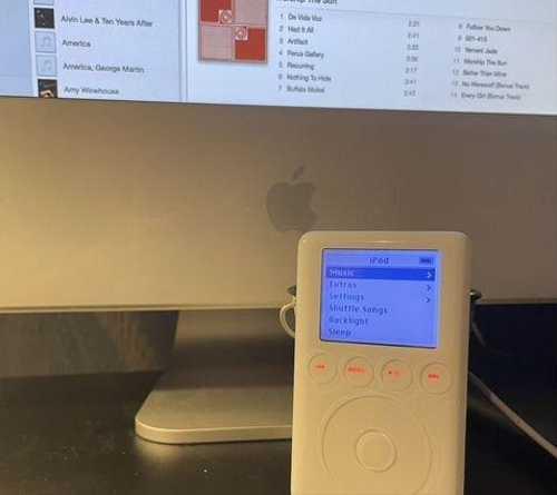 iPod classic 3 2003 (32gb)