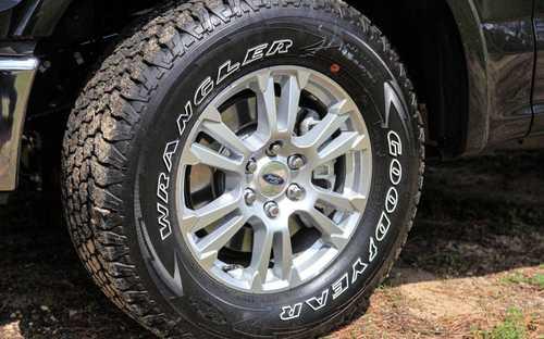 Goodyear Wrangler All-Terrain Adventure With Kevla