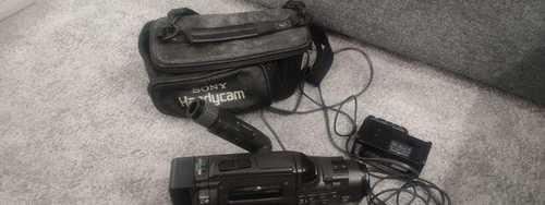 Кассетная видеокамера Sony CCD-FX270E