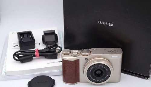 Fujifilm XF10 gold