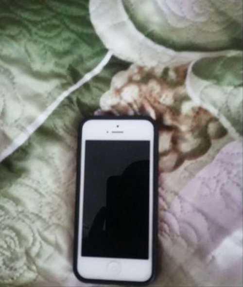 Продам iPhone5
