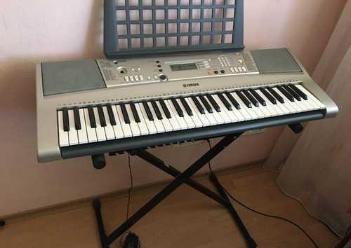 Синтезатор Yamaha psr E313