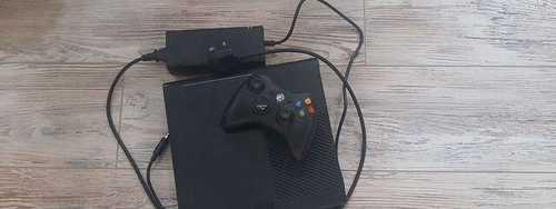 Xbox 360е. 250гб