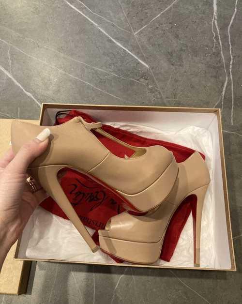 Туфли Christian Louboutin новые