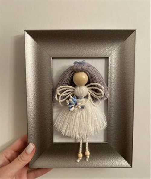 Подарок, интерьер, кукла-ангел макраме в фоторамке