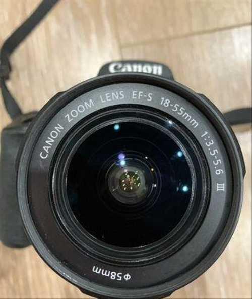 Зеркальный фотоапарат Canon