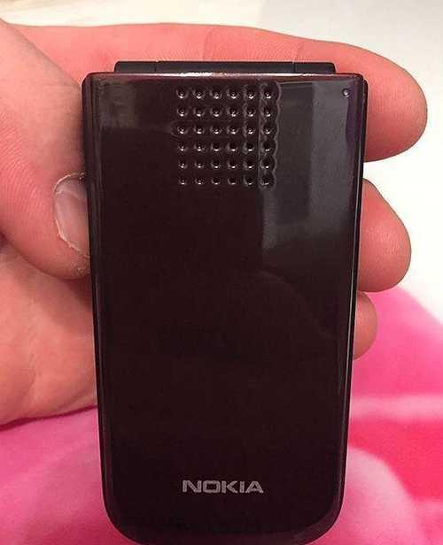 Мобильный телефон Nokia 2720