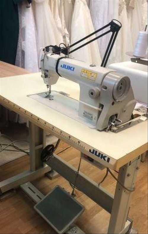 Швейная машинка Juki-DDL-8300N со столом