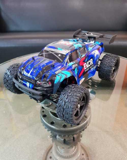 Радиоуправляемая модель Трагги Remo Hobby S-evor