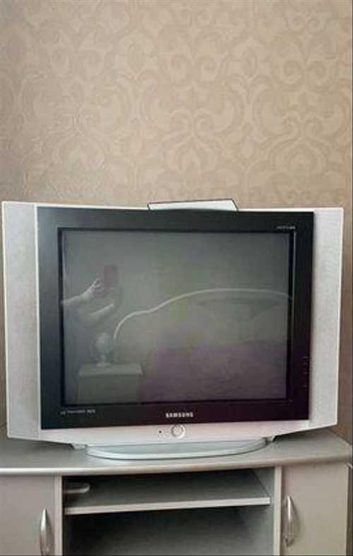 Цветной телевизор Samsung