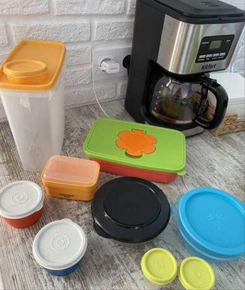 Tupperware контейнеры, коврик для теста, лопатка