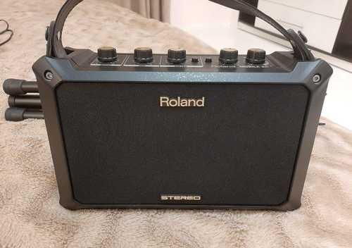 Комбоусилитель Roland Mobile AC