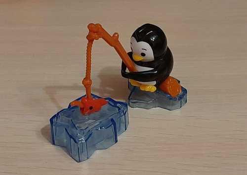 Пингвин из новогодней серии киндер-макси