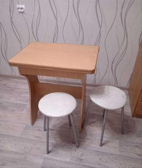 Кухонный стол раскладной и стулья бу