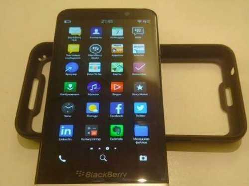 Blackberry z30 Black комплект с чехлами
