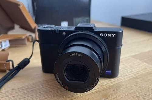 Компактный фотоаппарат Sony RX100 m2