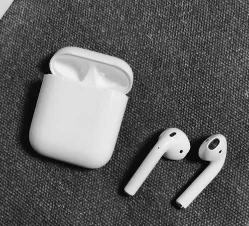 Реплика аирподс 2. Аирподс 2 Luxe. AIRPODS rk2t6lw33p. Наушники AIRPODS 2 Классик. Аирподс 2 реплика.