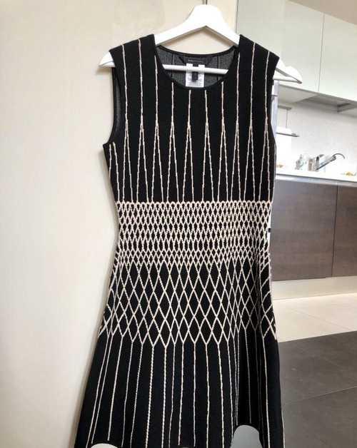 Платье bcbgmaxazria