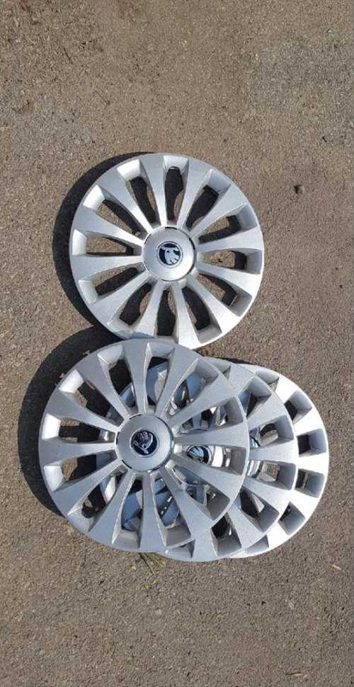 Колпак оригинальный skoda 15" 5JA601147C