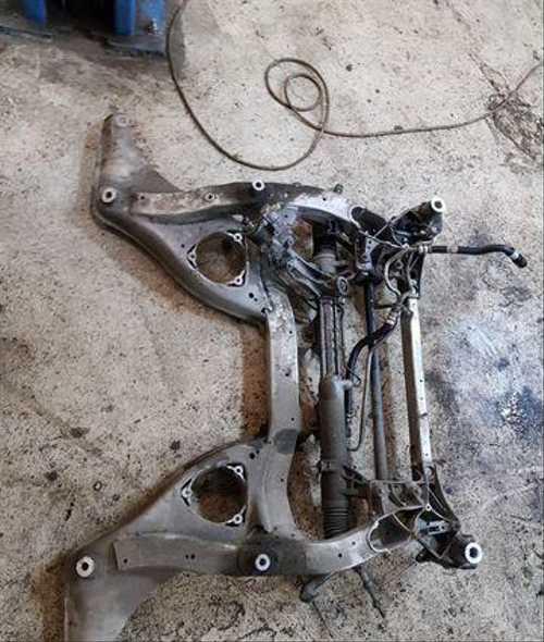 Передний подрамник BMW M5 M6 F10 F12 F13 F06