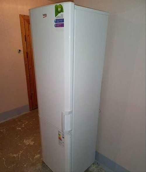 Холодильник Beko CS338020 201x60x60см