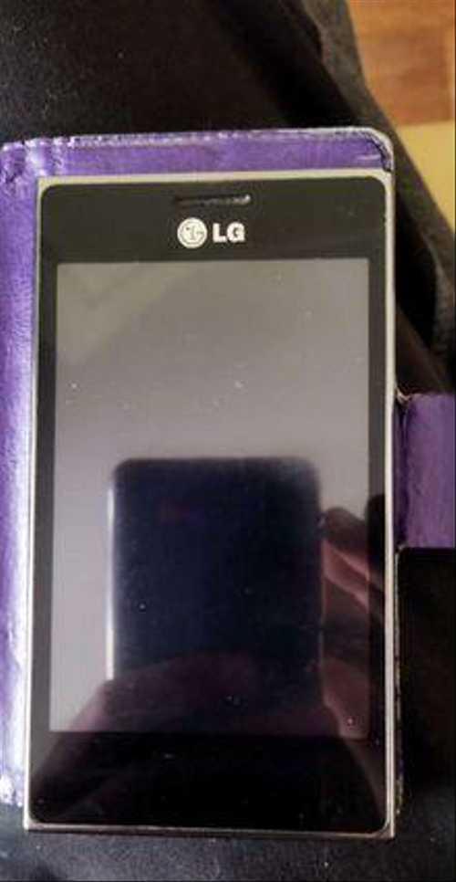 Телефон LG Optimus L5