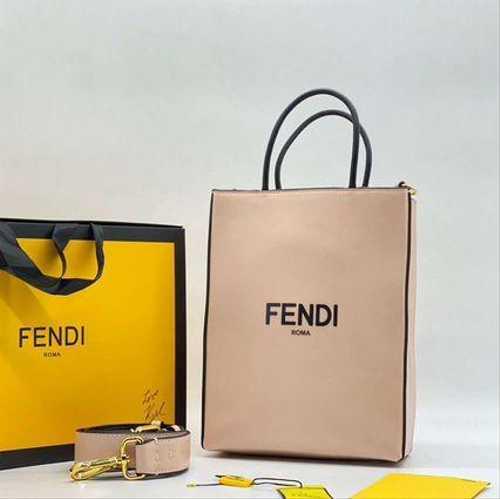 Новая женская сумка Fendi бежевая