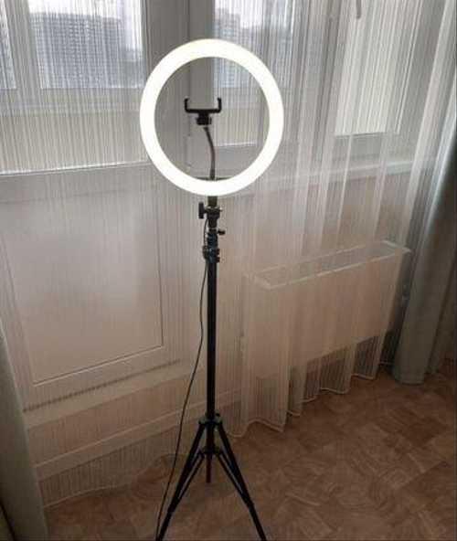 Кольцевая лампа со штативом для съемки | Festima.Ru - Мониторинг объявлений