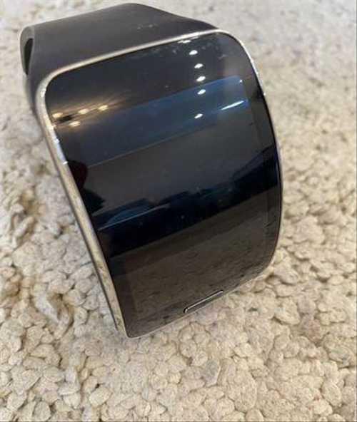 Часы Samsung Gear S