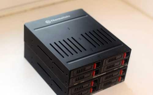 Mobile rack (салазки) для HDD/SSD thermaltake
