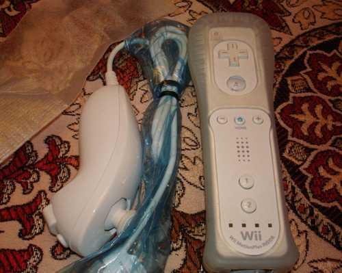 Пад Nintendo WII Motion plus с nunchuck(оригинал)
