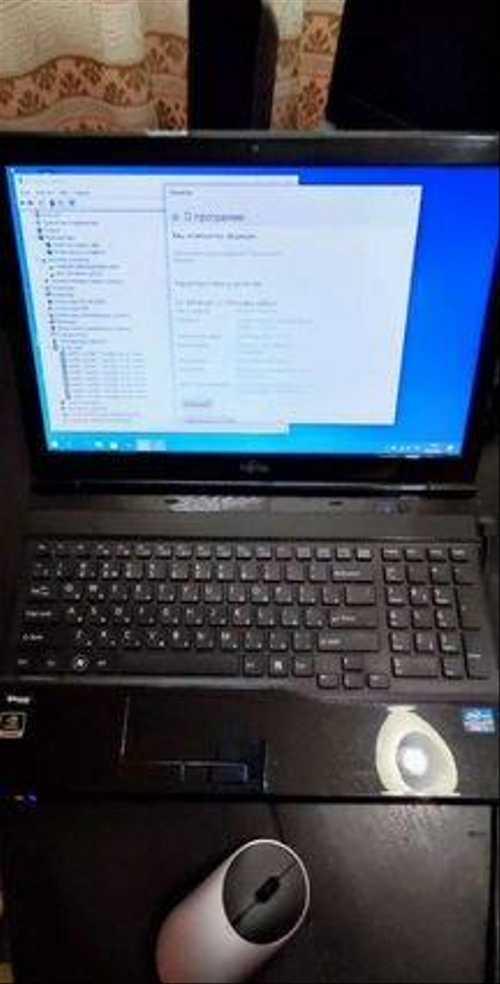 Ноутбук Fujitsu Lifebook AH532/G52