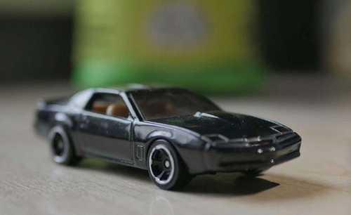 Hot wheels модель Knight rider kitt (Рыцарь дорог)