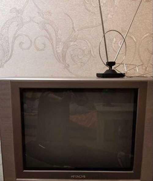 Телевизор бу hitachi