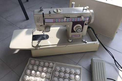 Швейная машина Super Zinger 2001
