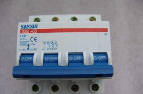 Автоматический выключатель 3SB1-63 4P 32A