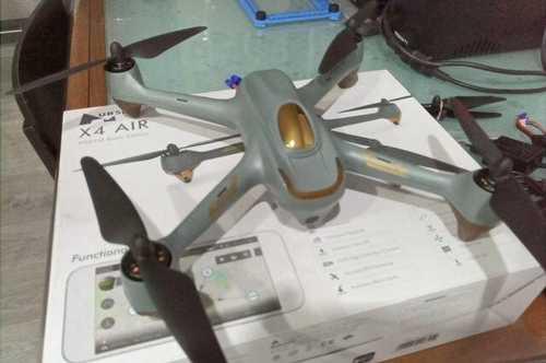 Квадрокоптер Hubsan X4 Air
