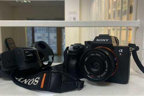 Беззеркальная камера Sony Alpha III (ilce-7RM3)