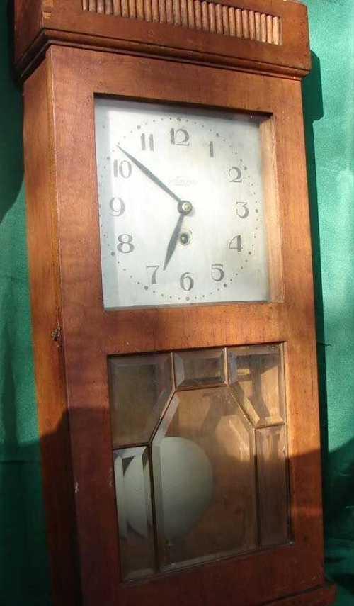 Часы московского часового завода