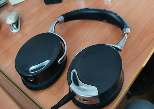 Беспроводные наушники Parrot Zik