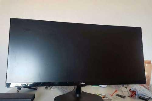 Ультраширокоформатный монитор LG 21:9