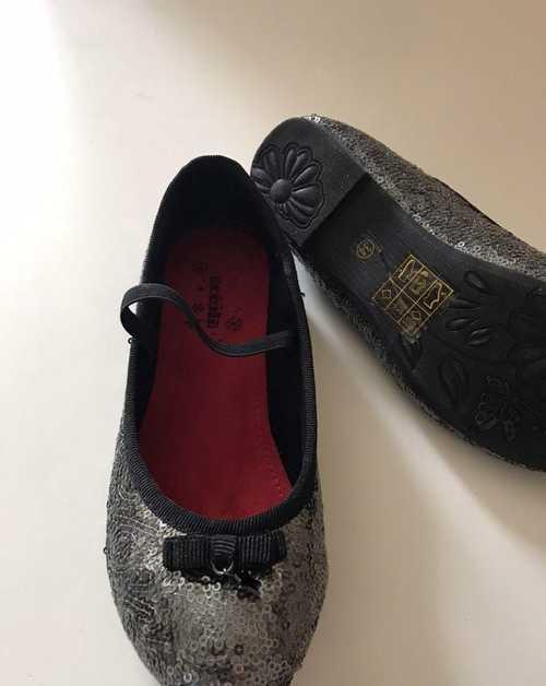 Балетки новые Acoola