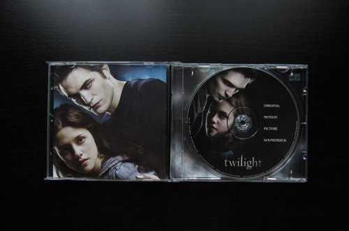 Саша и питер саундтрек. Лицензионные диски Сумерки. Twilight трек. Диски сага. Сумерки CD OST купить.
