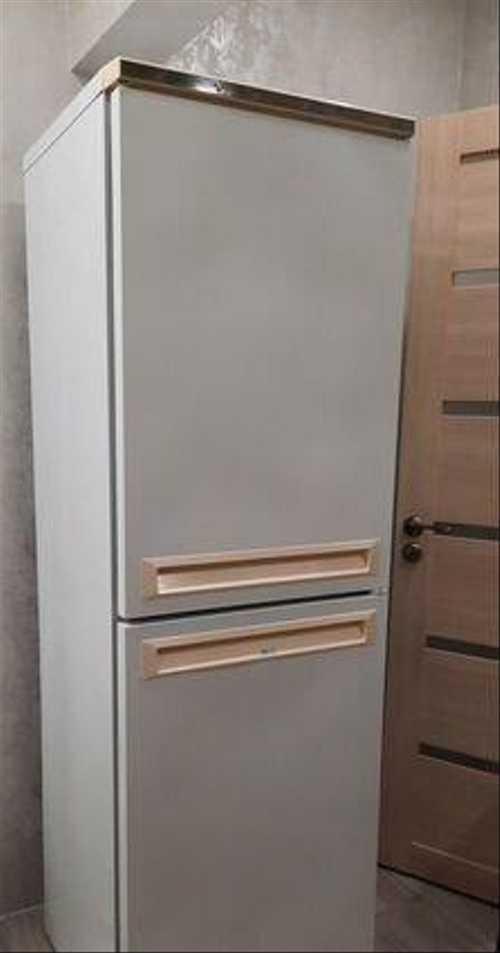Холодильник двухкомпрессорный Stinol