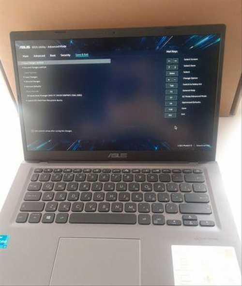 Ноутбук asus14" Core i3 3 ггц,RAM 8 гб, SSD 256 гб