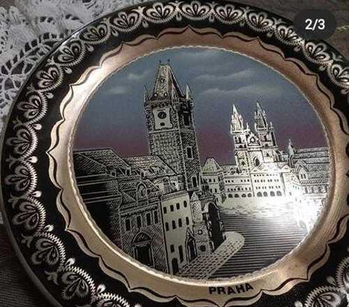 Настенная тарелка медная с изображением Праги