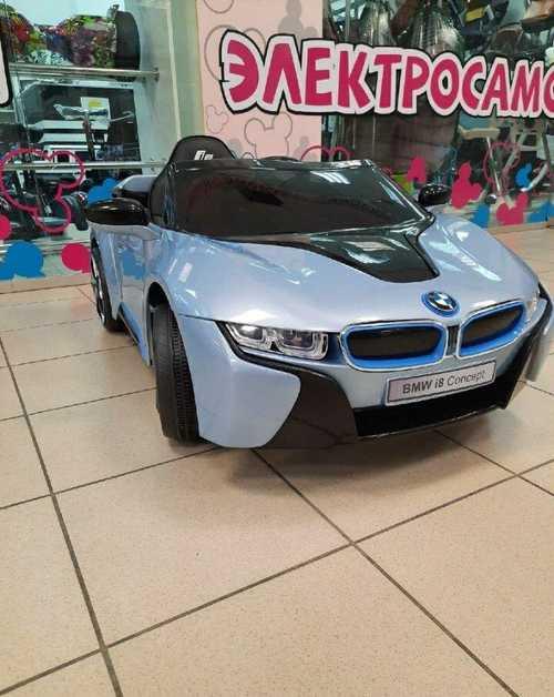 Электромобиль BMW I8