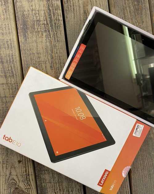 Планшет Lenovo Tab E10